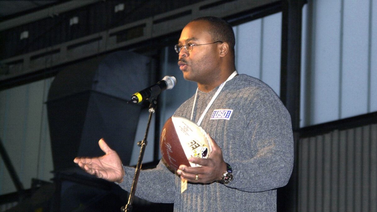 Former NFL Star Mike Singletary: 'God Didn't Give Us A Spirit Of Fear'