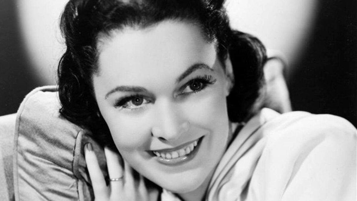 How Star Maureen O'Sullivan's Loneliness on Christmas Inspired Her to ...