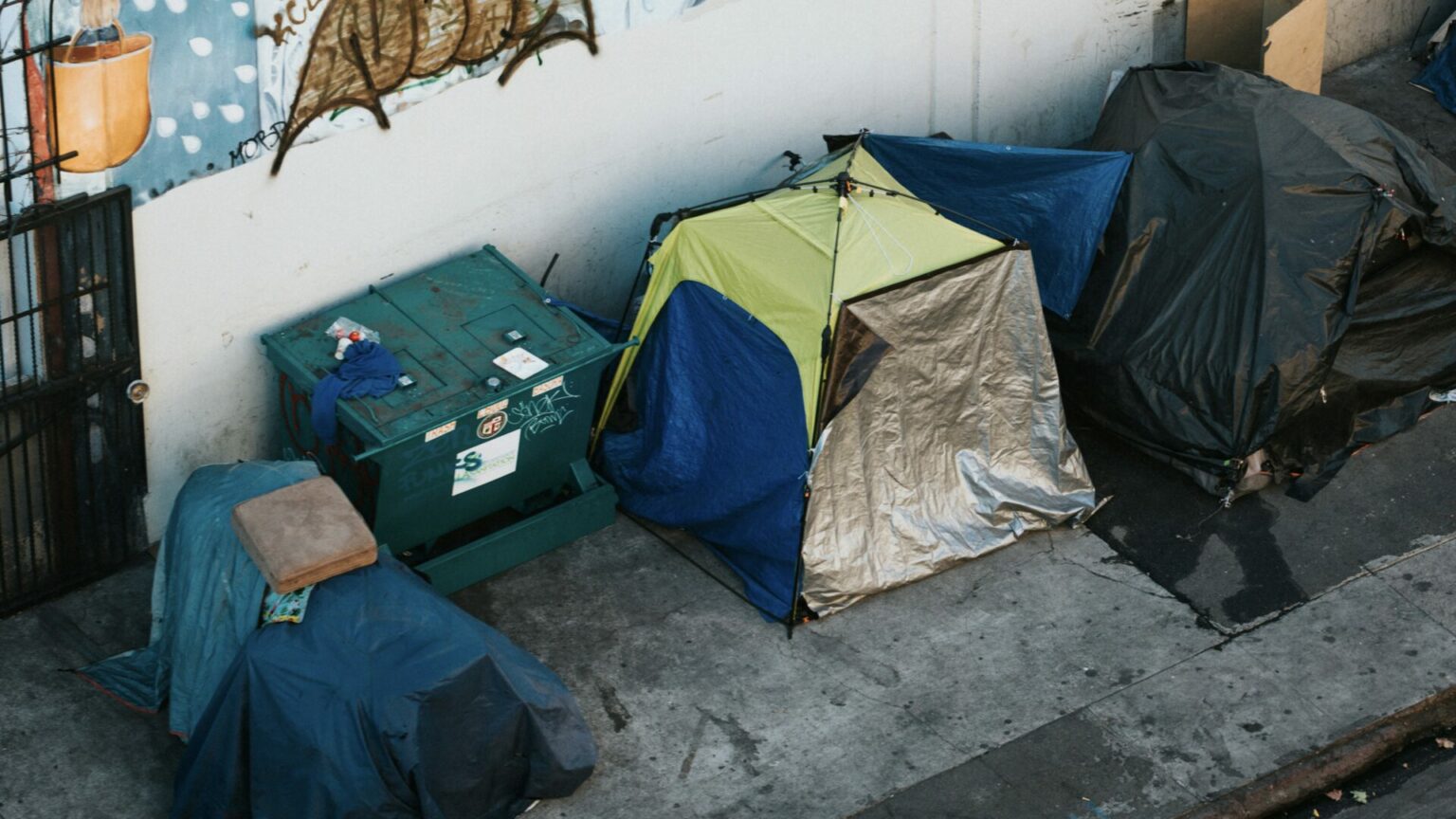 NO ADDRESS Cast, Crew Are Passionate About Helping Homeless