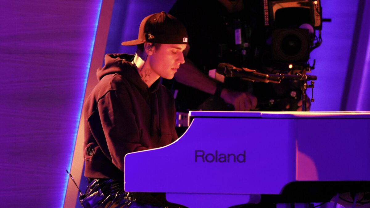 Justin Bieber Led Thousands in Worship at Coachella