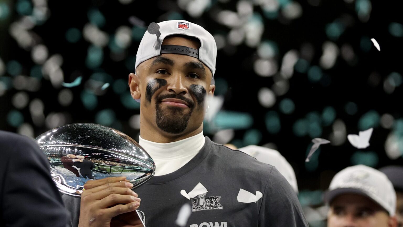 Eagles QB Jalen Hurts Credits Dad for Super Bowl Win