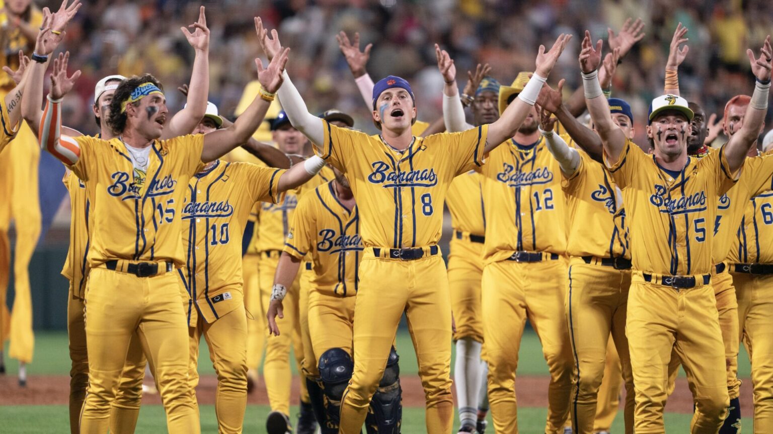 Savannah Bananas' Coach RAC Talks Starting a Bible Study