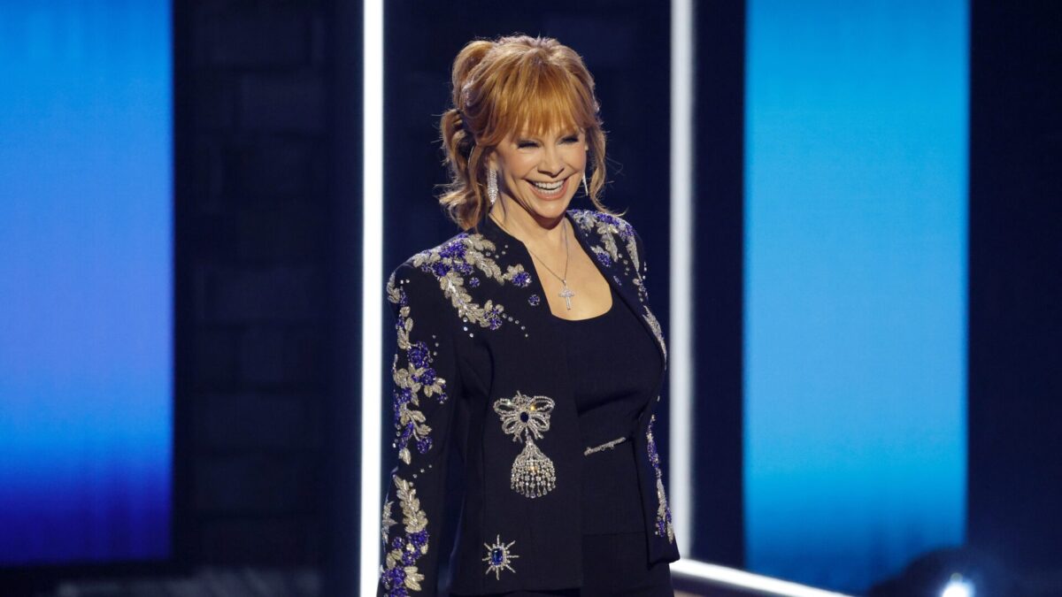 Reba McEntire Wanted HAPPY'S PLACE to Be Just Like REBA