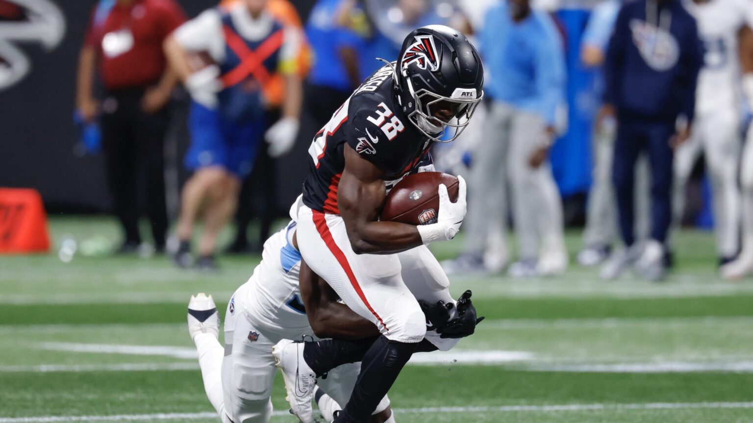 Falcons RB Nathan Carter Pens Powerful Poem that Praises God