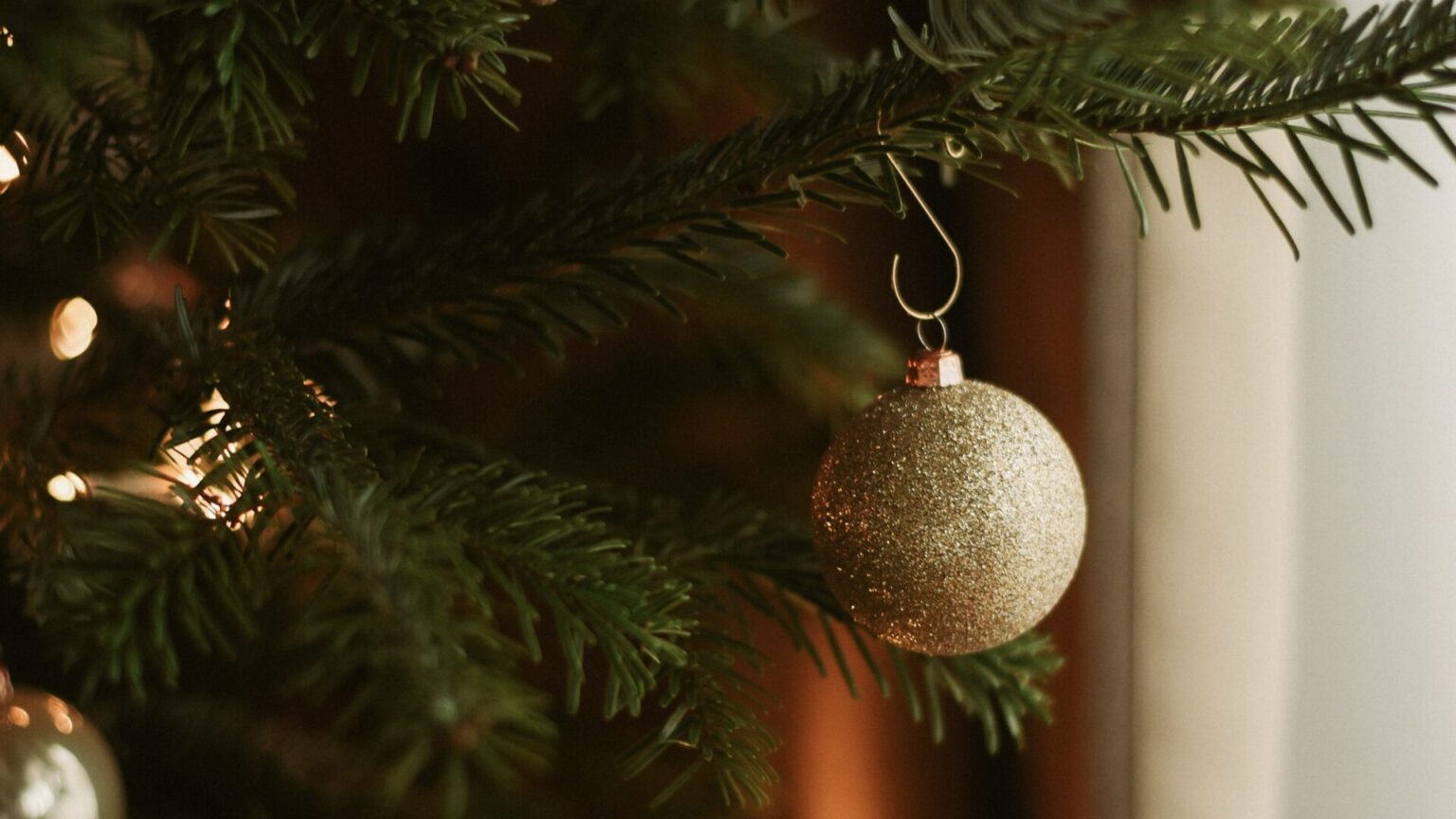 Mary Higgins Clark’s Christmas Memories: Loss, Love, Faith