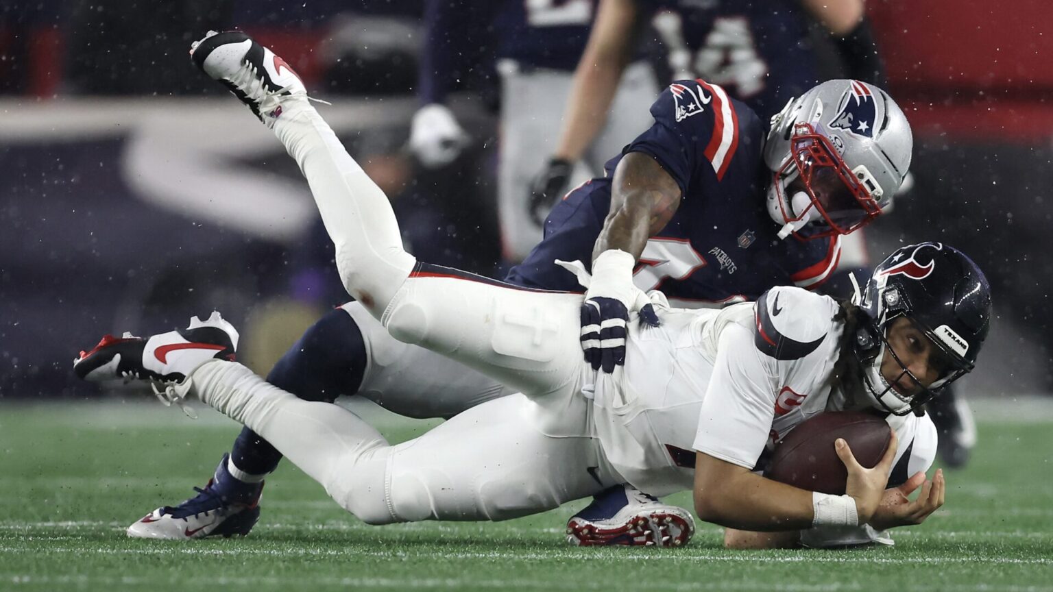 Patriots, Texans Unite in Prayer After NFL Divisional Round