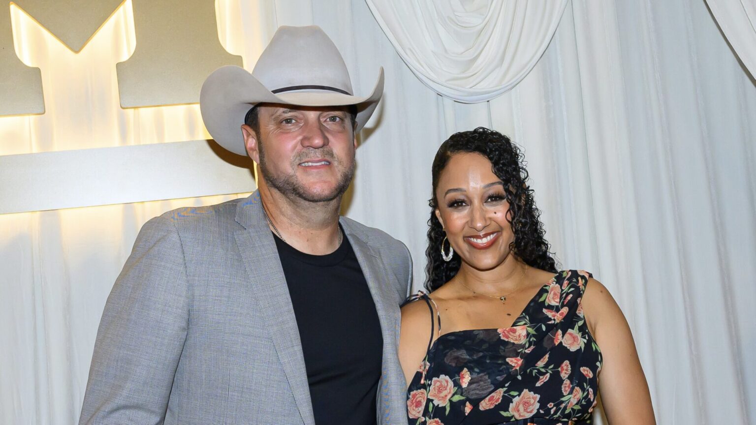 Tamera Mowry-Housley Documents Family's Move to the Country