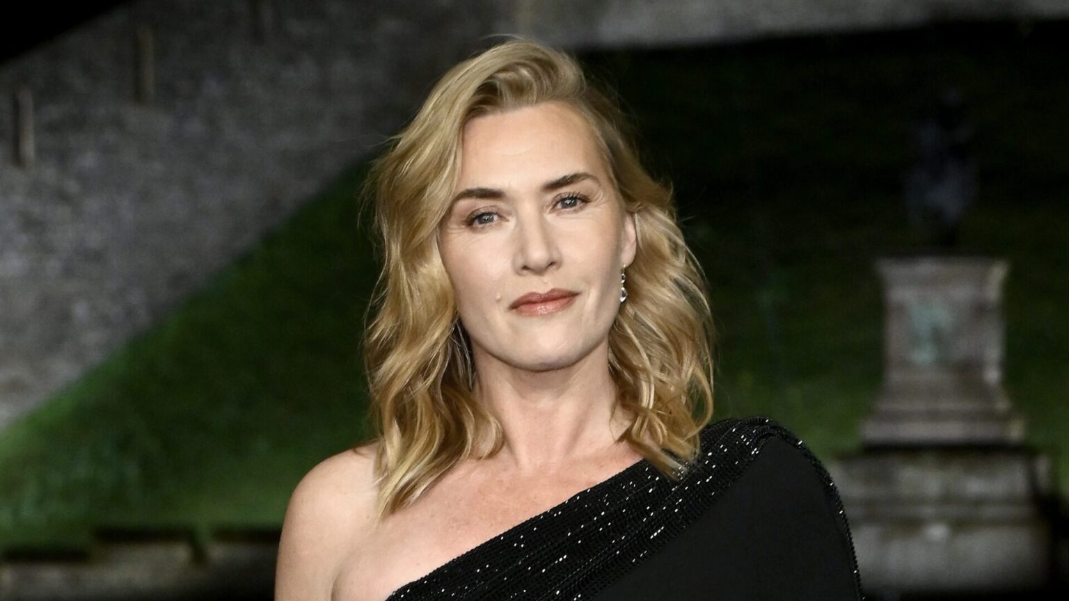 Kate Winslet Joins HUNT FOR GOLLUM Cast in Mystery Role