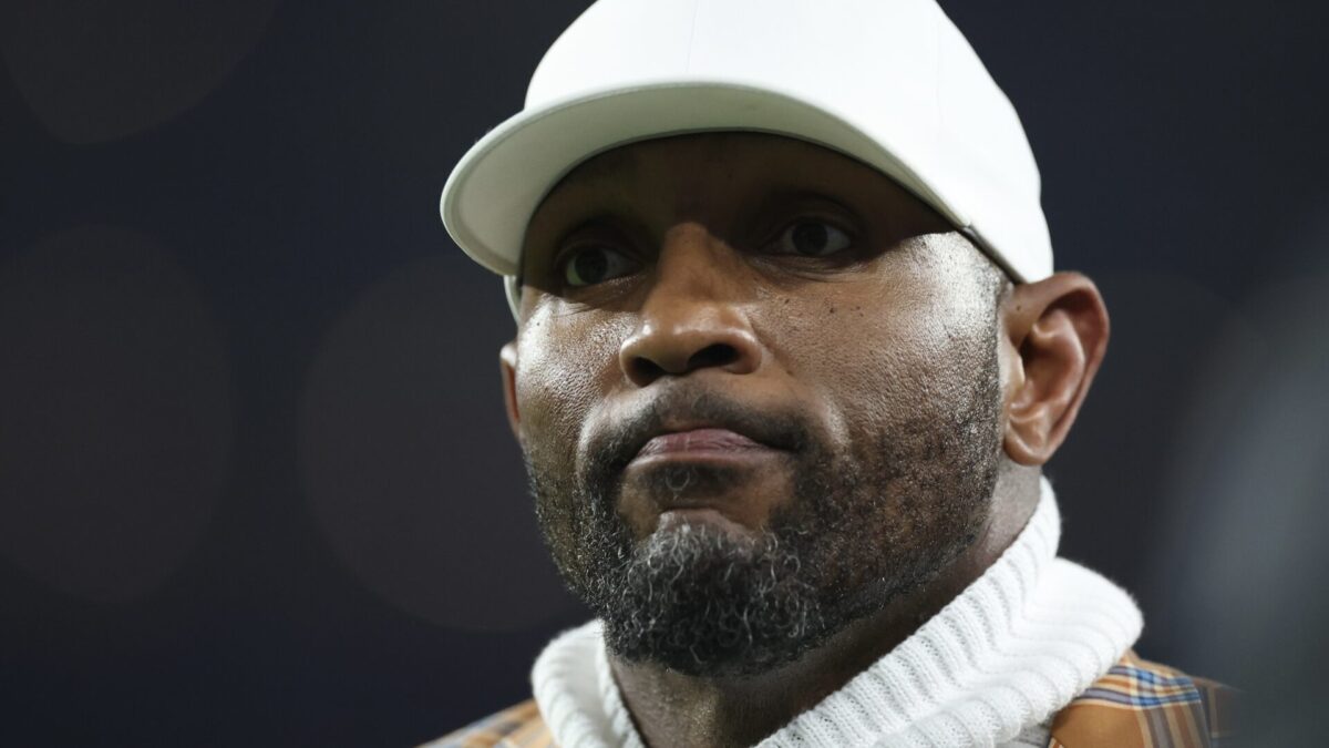 Ray Lewis Sounds Off Against Social Media: 'Worse Than Drugs'